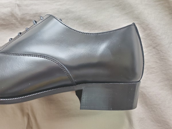 ADELO(アデロ)評判まとめ｜口コミ・サイズ感・デメリット徹底レビュー | ヤバインテリア