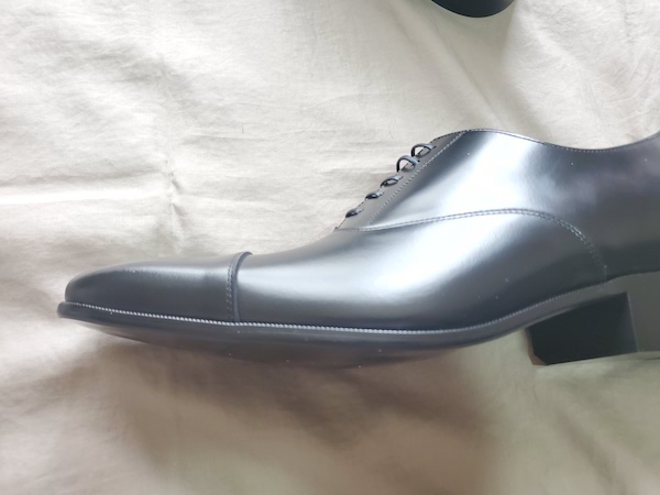 ADELO(アデロ)評判まとめ｜口コミ・サイズ感・デメリット徹底レビュー | ヤバインテリア